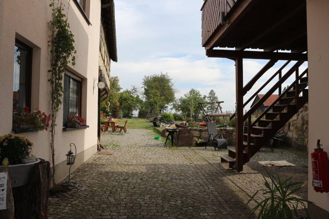 48 M² Ferienwohnung ∙ 1 Schlafzimmer ∙ 6 Gäste - Schleiz