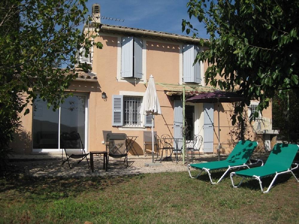 55 M² Mökki ∙ 1 Makuuhuone ∙ 2 Vierasta - Var