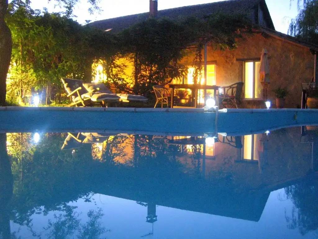80 M² House ∙ 2 Bedrooms ∙ 4 Guests - Gers
