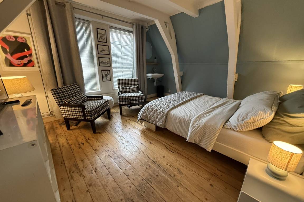 20 M² Gastenkamer ∙ 1 Slaapkamer ∙ 2 Gasten - Amstelveen