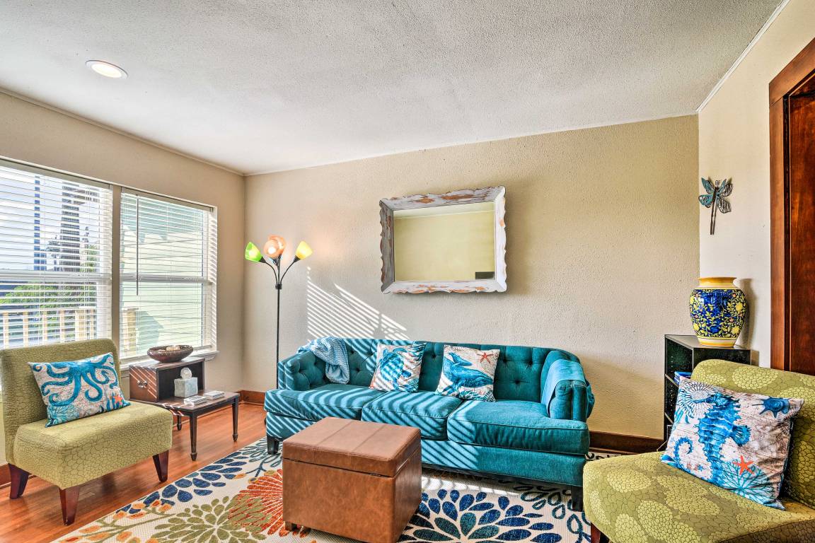 86 M² Cottage ∙ 2 Bedrooms ∙ 6 Guests - Galveston
