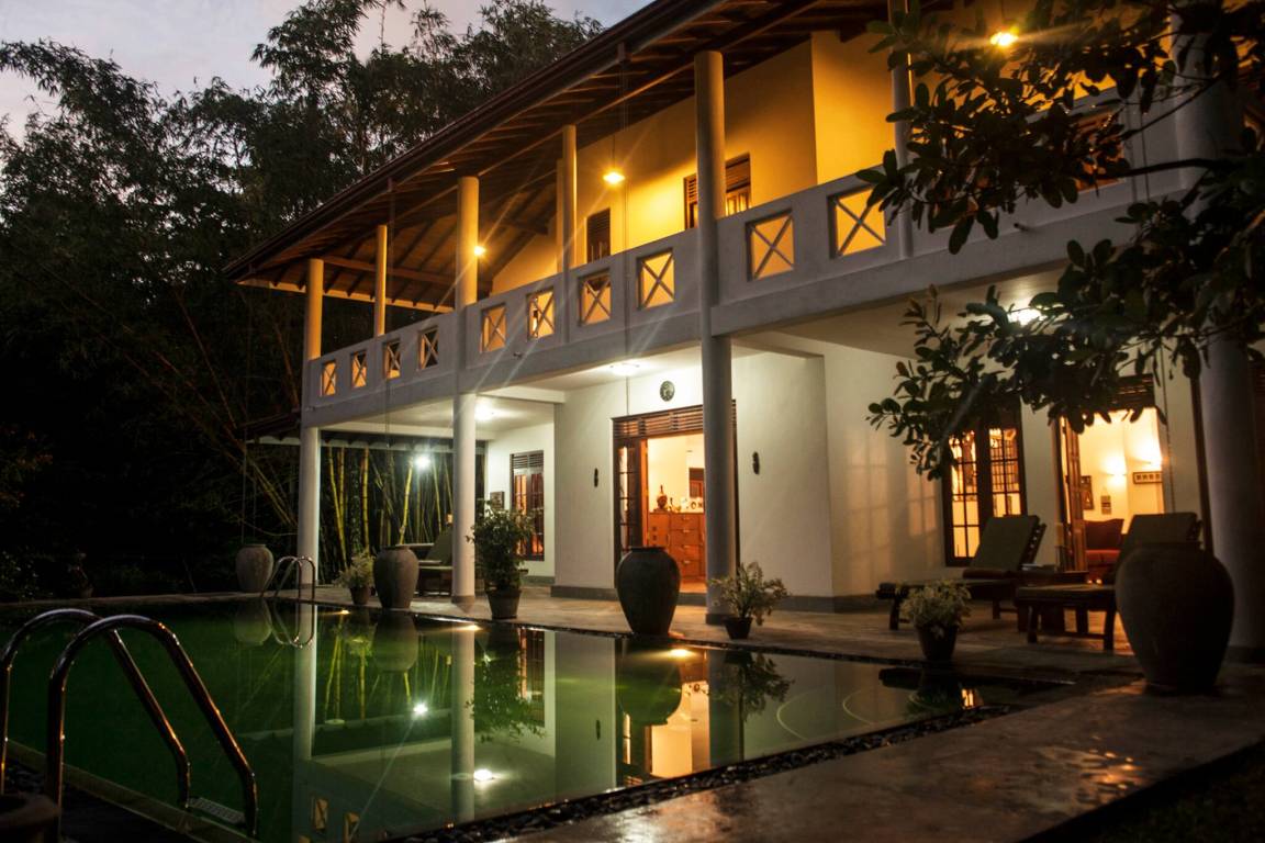 Villa ∙ 3 Bedrooms ∙ 8 Guests - Hikkaduwa