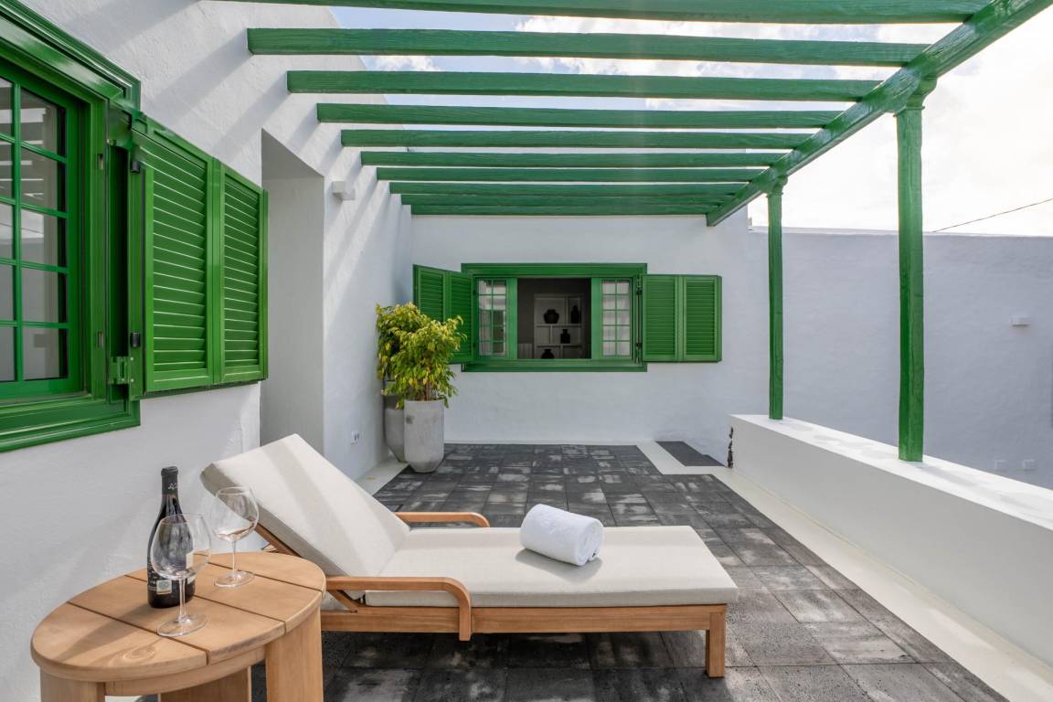 96 M² Casa Rural ∙ 5 Habitaciones ∙ 8 Huéspedes - Lanzarote