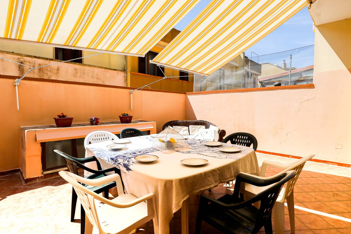150 M² Maison De Vacances ∙ 3 Chambres ∙ 8 Personnes - Gallipoli