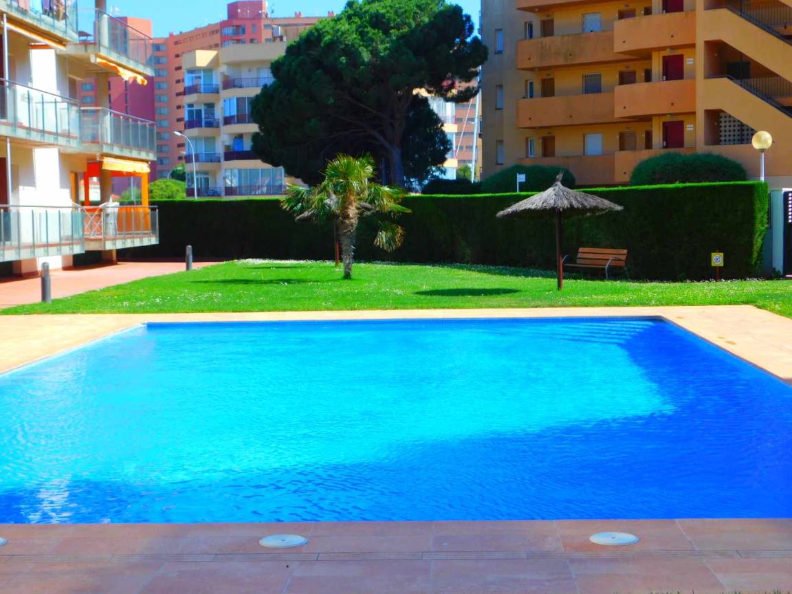 54 M² Apartment ∙ 2 Bedrooms ∙ 6 Guests - Roses