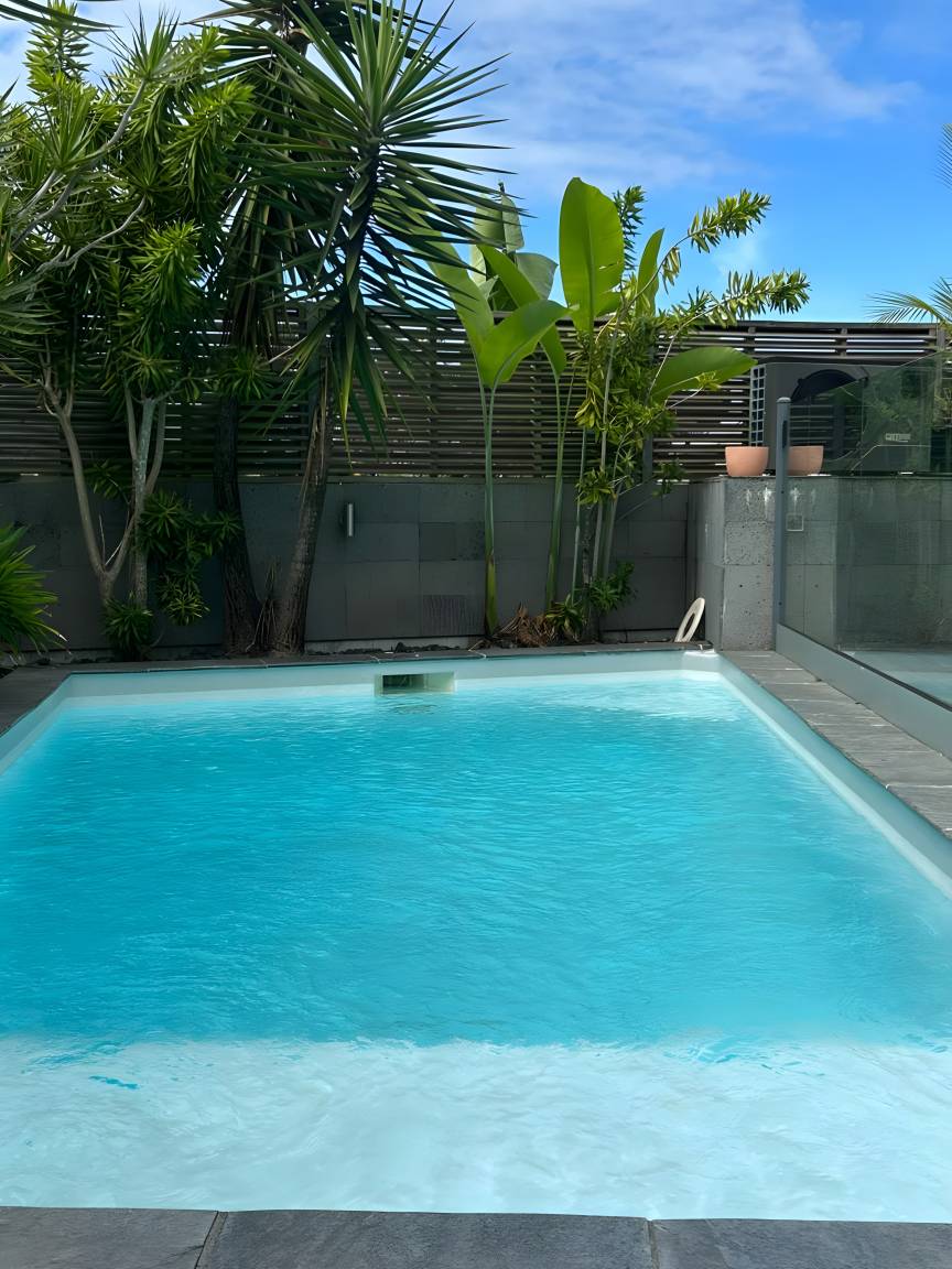 120 M² House ∙ 3 Bedrooms ∙ 6 Guests - Saint Pierre