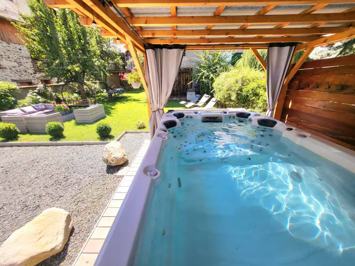 250 M² Chalet ∙ 6 Bedrooms ∙ 10 Guests - Villard-Reculas