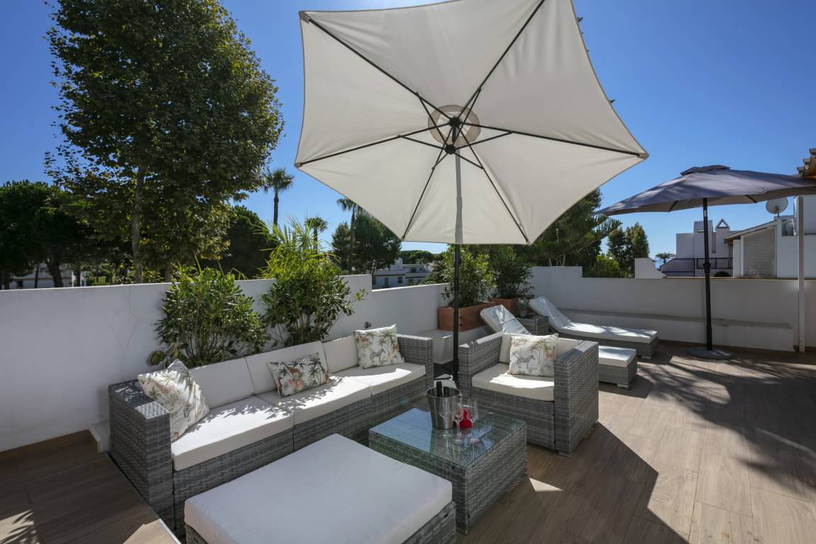210 M² House ∙ 4 Bedrooms ∙ 8 Guests - Marbella