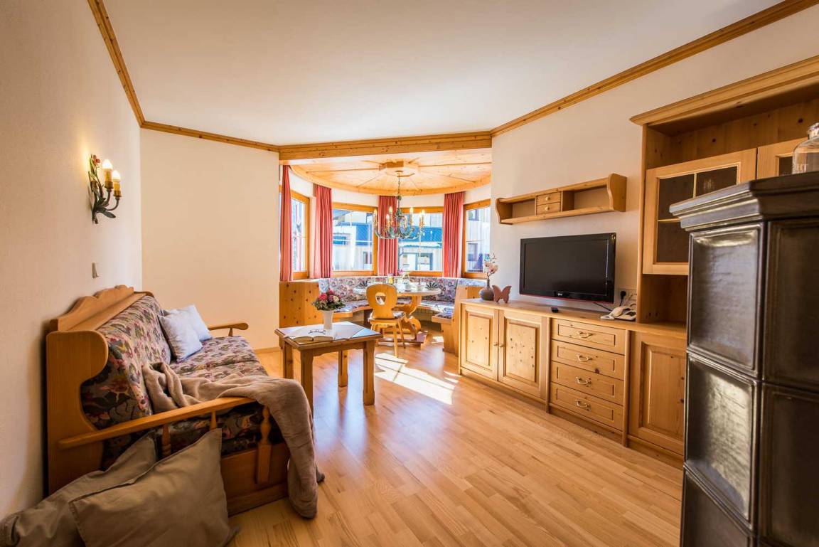 63 M² Ferienwohnung ∙ 2 Schlafzimmer ∙ 6 Gäste - Maurach