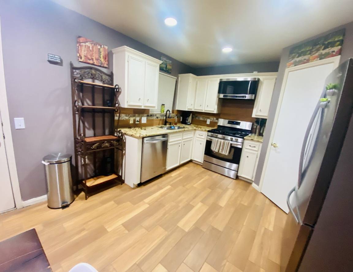 107 M² House ∙ 3 Bedrooms ∙ 6 Guests - Austin, TX