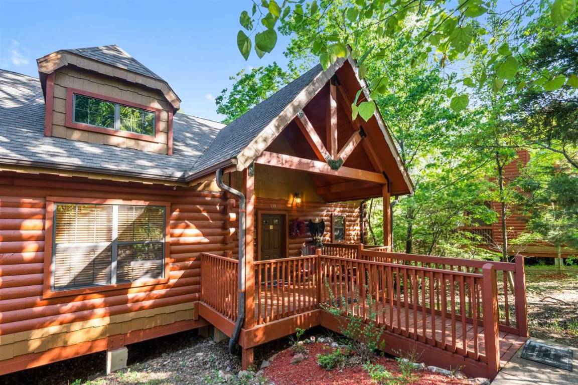 112 M² Cabin ∙ 2 Bedrooms ∙ 6 Guests - Rockaway Beach, MO