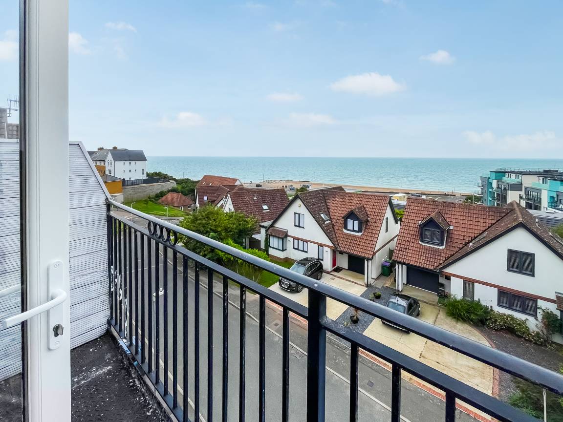 Cottage ∙ 4 Bedrooms ∙ 8 Guests - Folkestone