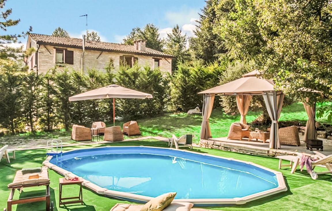 650 M² House ∙ 8 Bedrooms ∙ 16 Guests - Pergola