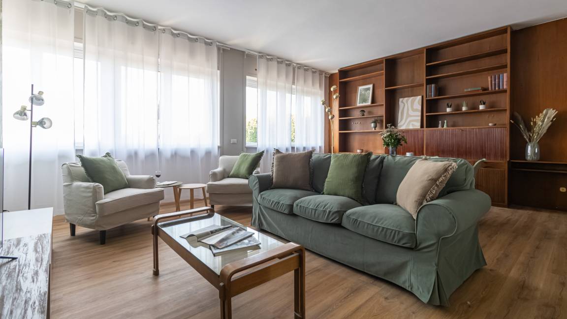 138 M² Apartment ∙ 3 Bedrooms ∙ 5 Guests - Milan