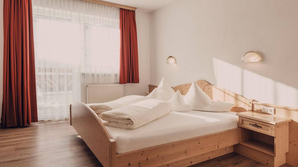 24 M² Hotel ∙ 1 Sypialnia ∙ 3 Gości - Ischgl