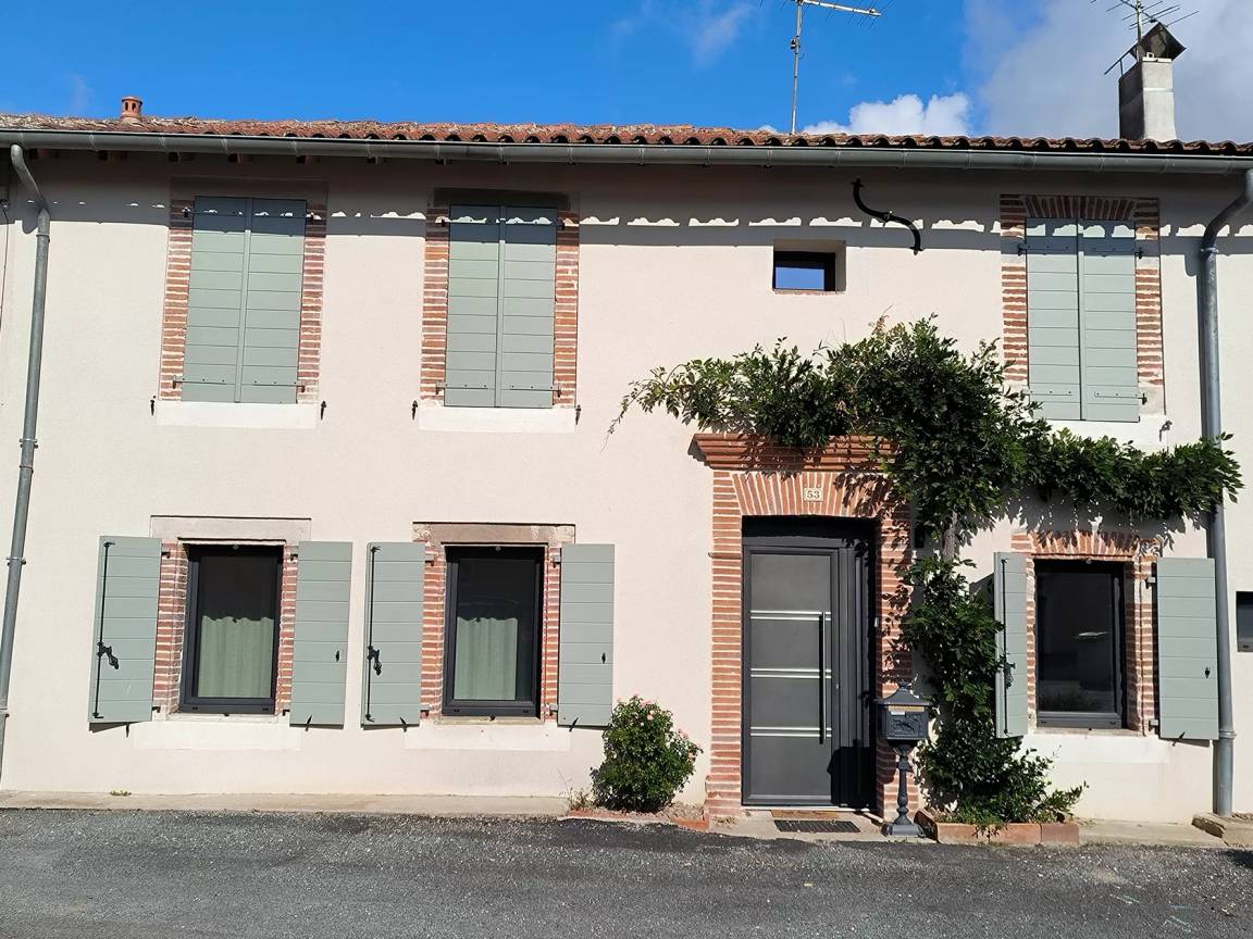 250 M² Maison De Vacances ∙ 3 Chambres ∙ 6 Personnes - Gaillac