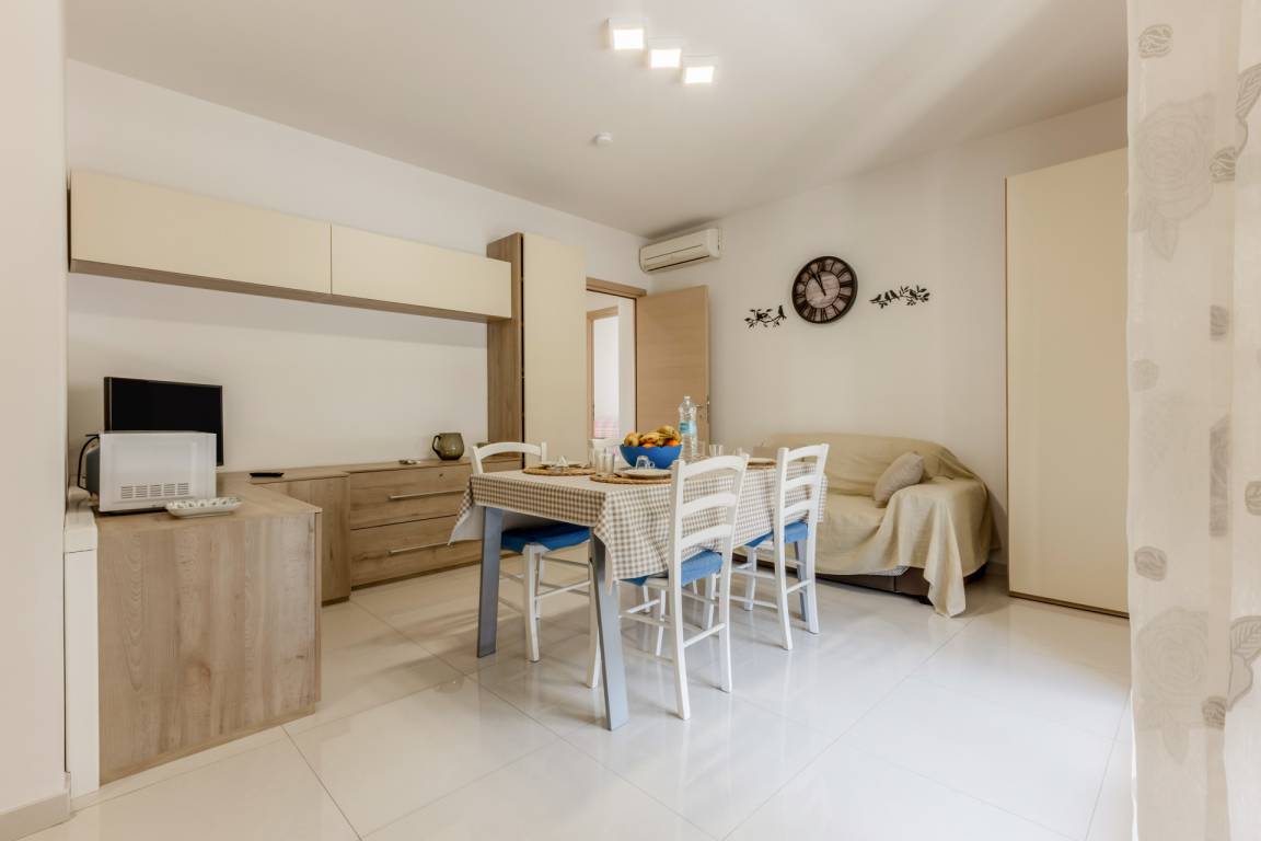 60 M² Ferienwohnung ∙ 2 Schlafzimmer ∙ 4 Gäste - Cagliari