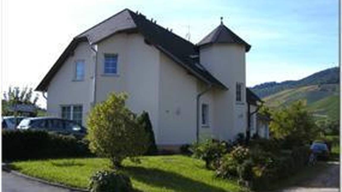 55 M² Ferienwohnung ∙ 1 Schlafzimmer ∙ 2 Gäste - Enkirch
