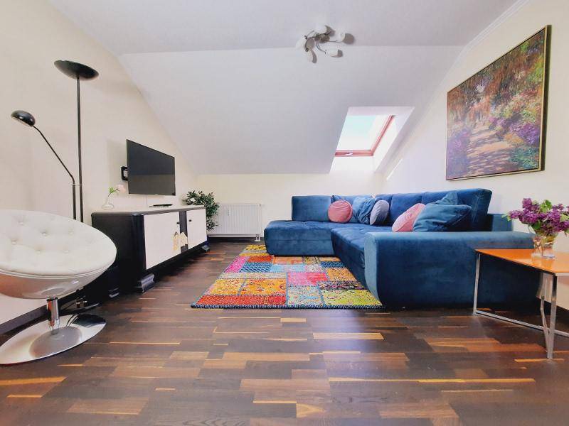 65 M² Ferienwohnung ∙ 2 Schlafzimmer ∙ 6 Gäste - Arnbruck