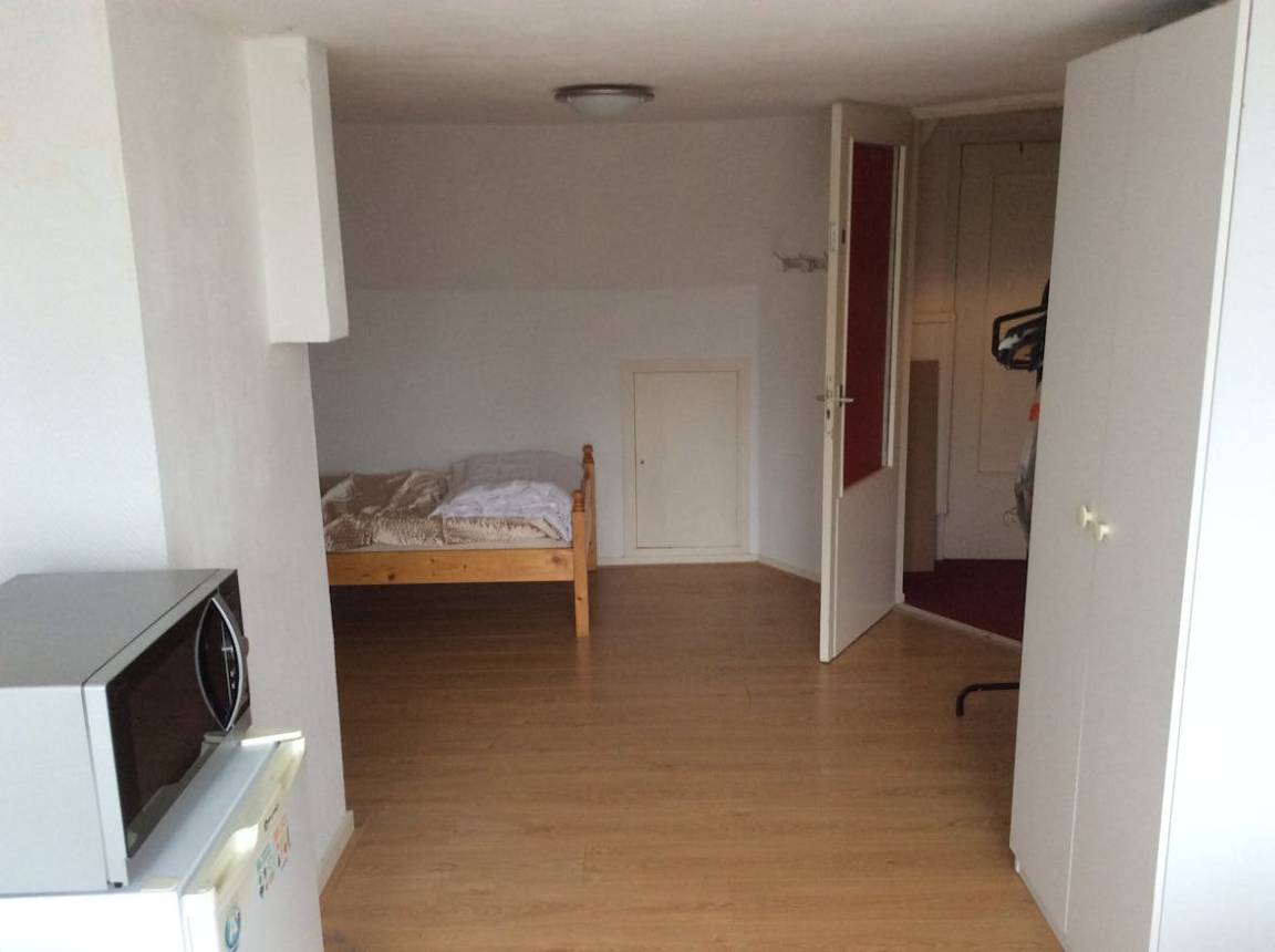 25 M² Habitación Privada ∙ 1 Habitación ∙ 1 Huésped - Rotterdam