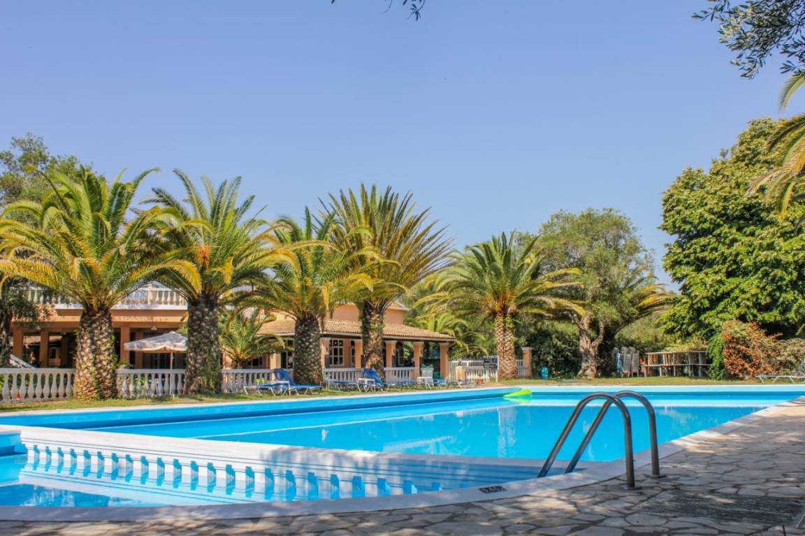 24 M² House ∙ 2 Bedrooms ∙ 5 Guests - Kassiopi