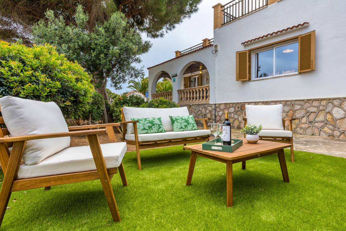 118 M² Ferienhaus ∙ 3 Schlafzimmer ∙ 6 Gäste - Cala Llombards