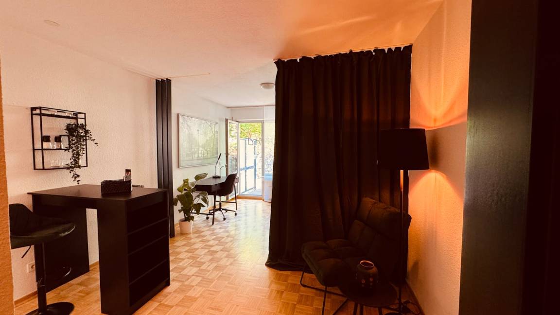 30 M² Apartment ∙ 2 Guests - Düsseldorf