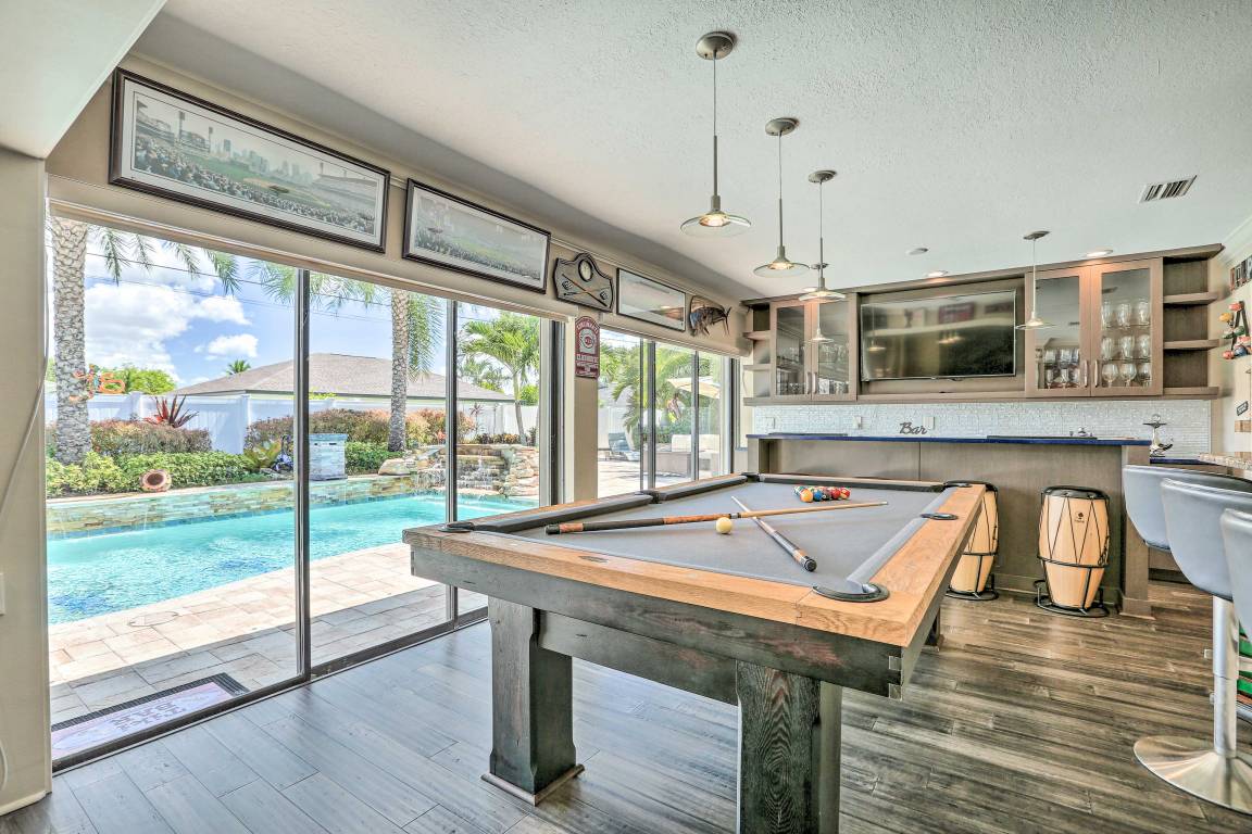 222 M² Ferienhaus ∙ 4 Schlafzimmer ∙ 8 Gäste - Cape Coral, FL