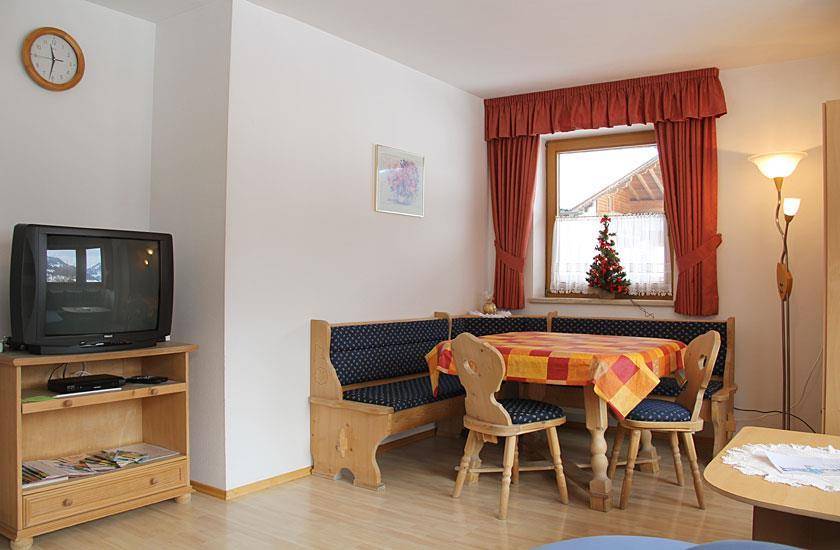 70 M² Ferienwohnung ∙ 2 Schlafzimmer ∙ 6 Gäste - Stumm