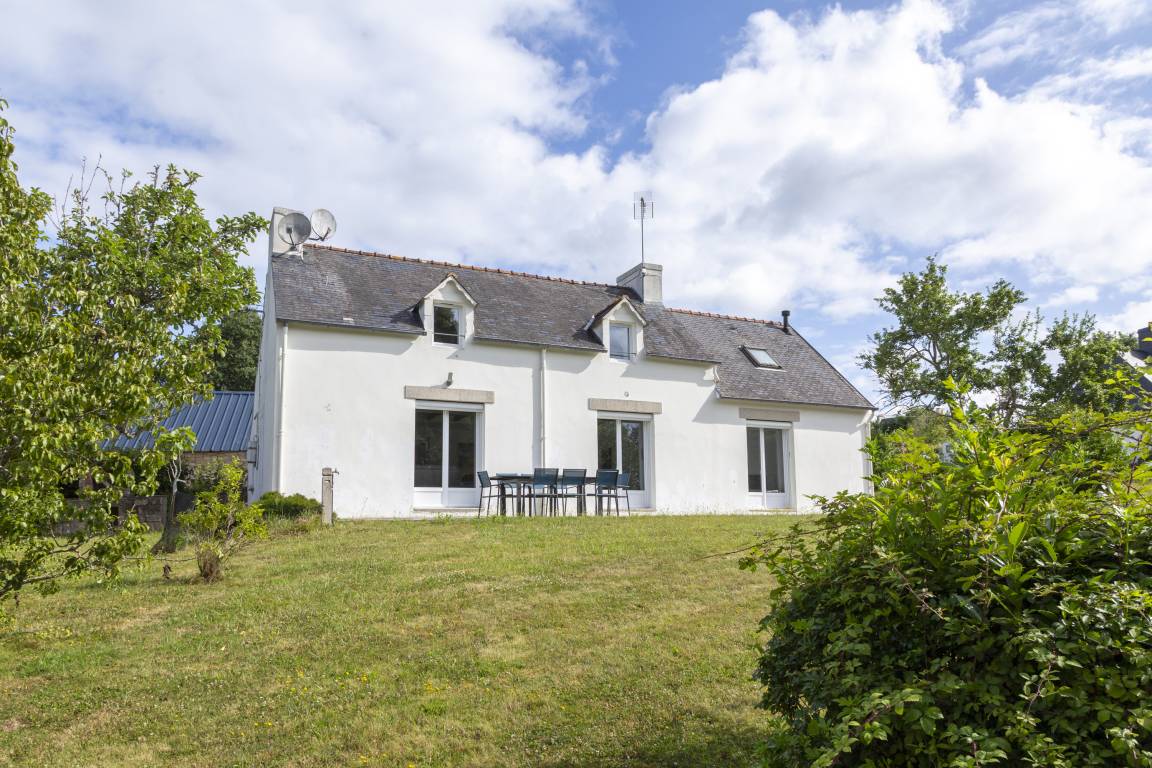 130 M² Maison De Vacances ∙ 4 Chambres ∙ 8 Personnes - Quimper