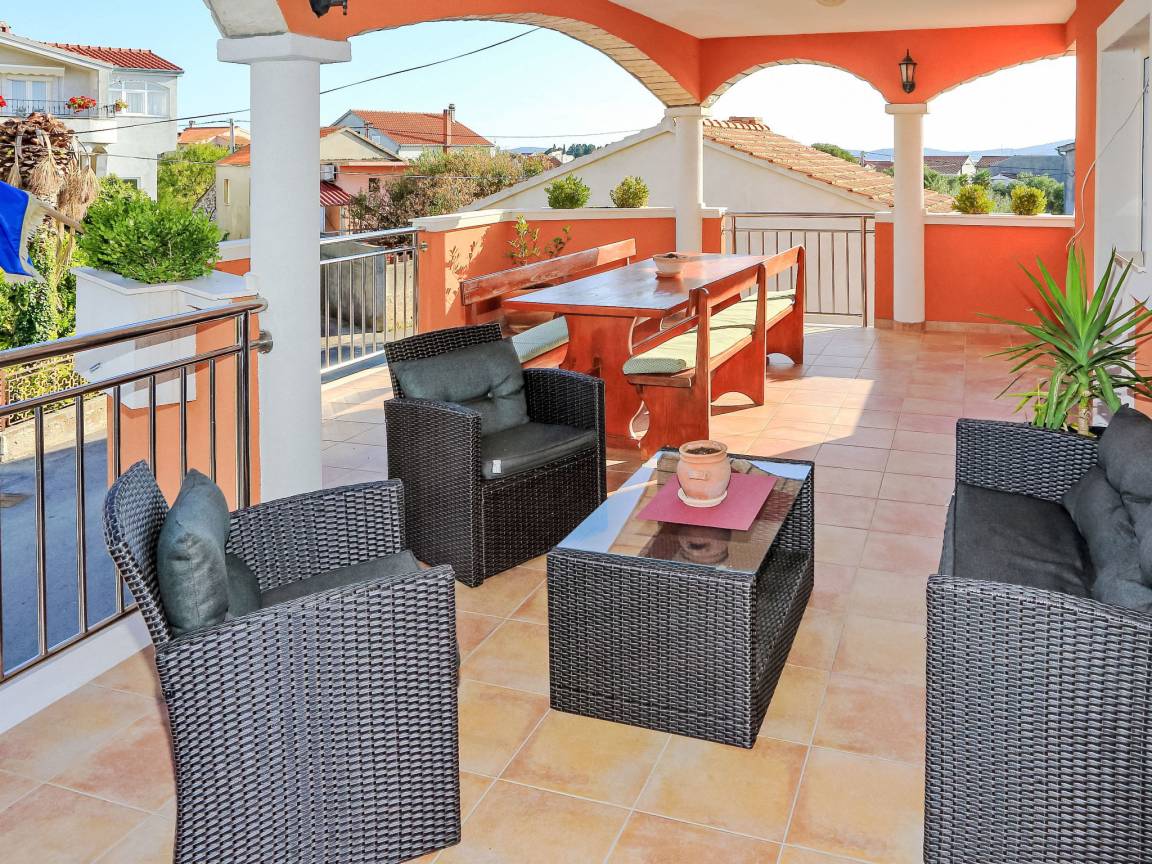 90 M² Apartment ∙ 2 Bedrooms ∙ 6 Guests - Bibinje