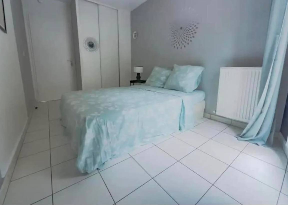 70 M² Chambre Privée ∙ 1 Chambre ∙ 1 Personne - Bobigny
