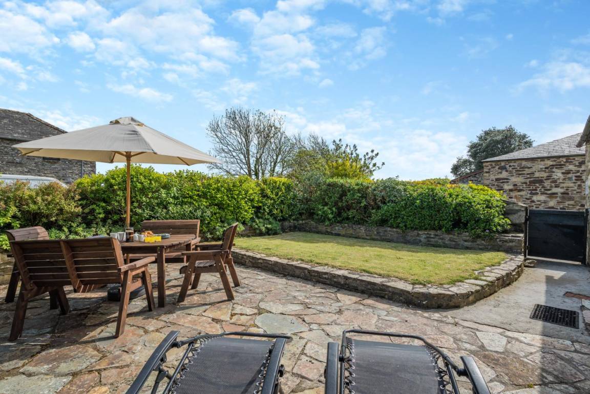 Cottage ∙ 3 Bedrooms ∙ 6 Guests - Constantine Bay