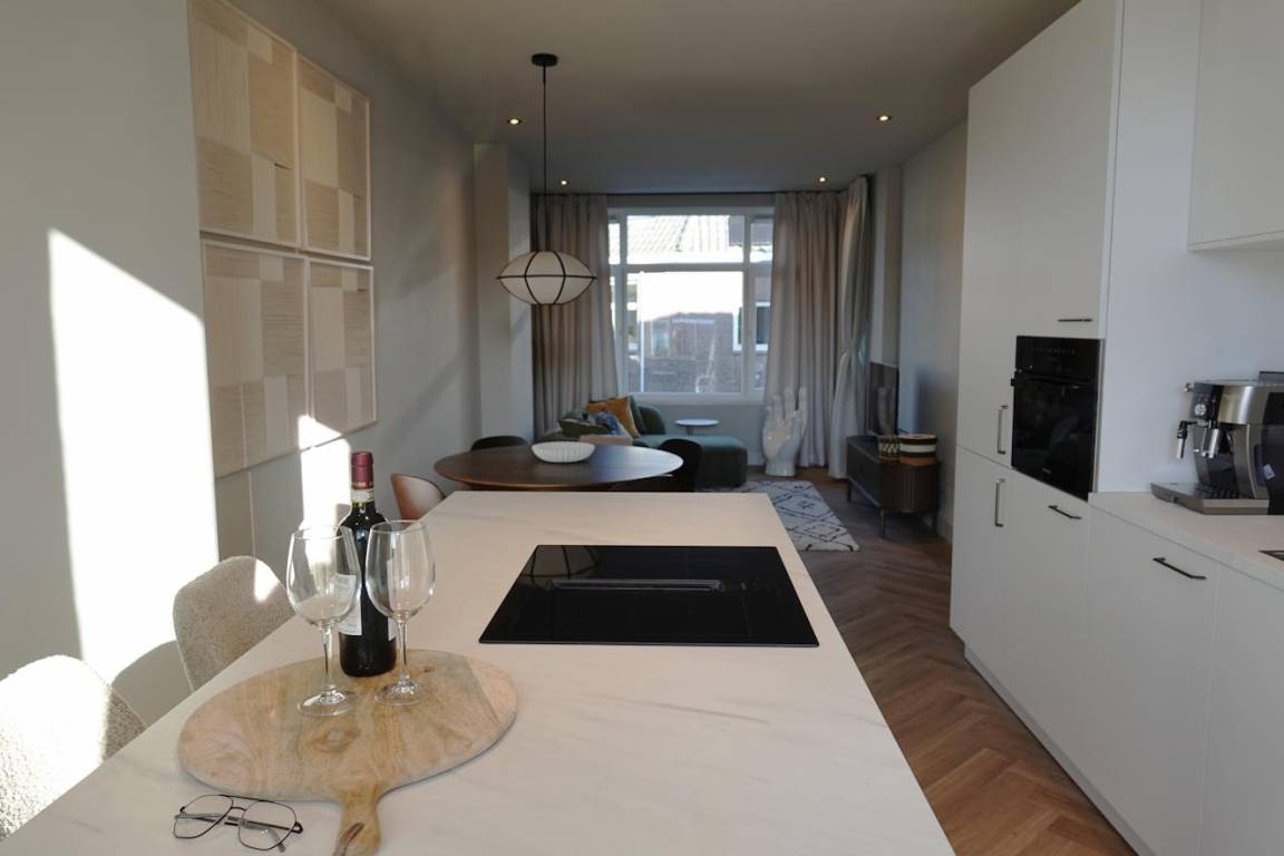 82 M² Appartement ∙ 2 Slaapkamers ∙ 4 Gasten - Delft