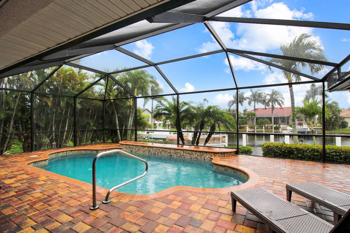 218 M² Ferienhaus ∙ 4 Schlafzimmer ∙ 10 Gäste - Port Charlotte, FL