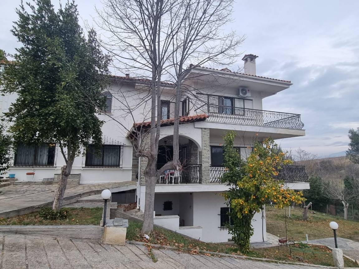 350 M² Villa ∙ 5 Bedrooms ∙ 11 Guests - Thessaloniki