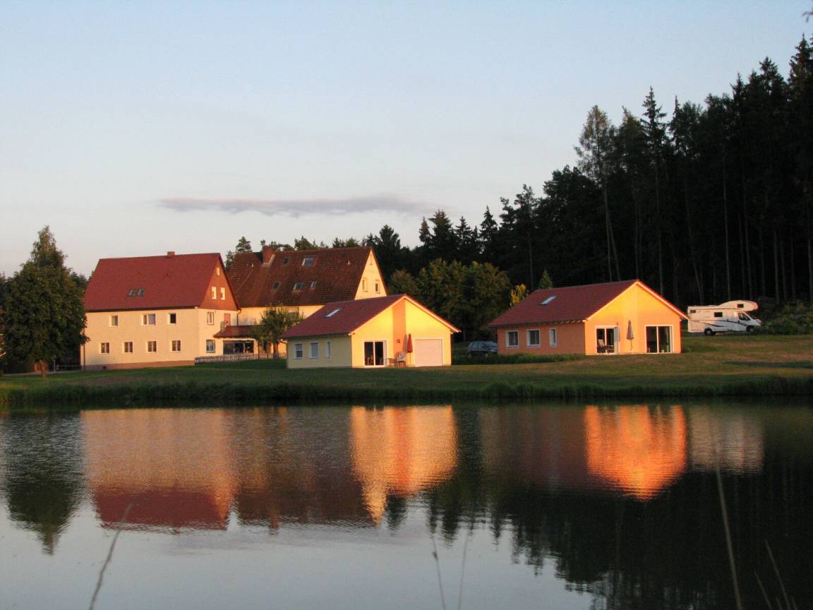 80 M² Ferienhaus ∙ 3 Schlafzimmer ∙ 5 Gäste - Ansbach