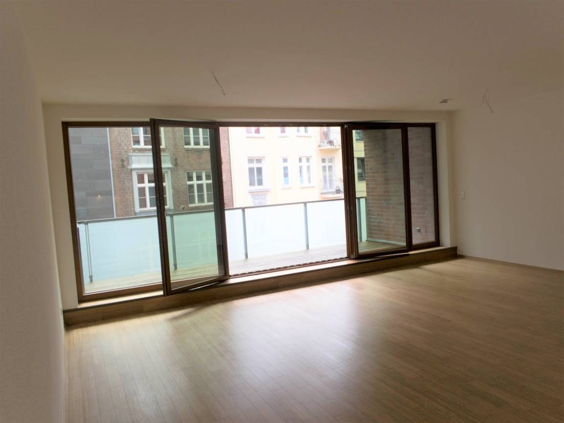 124 M² Apartment ∙ 4 Bedrooms ∙ 6 Guests - Hamburg