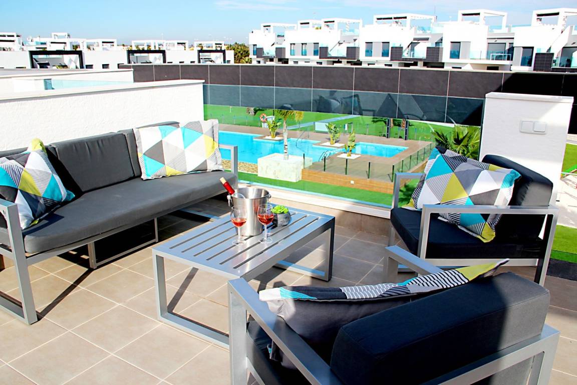 87 M² Apartamento ∙ 2 Habitaciones ∙ 5 Huéspedes - La Marina