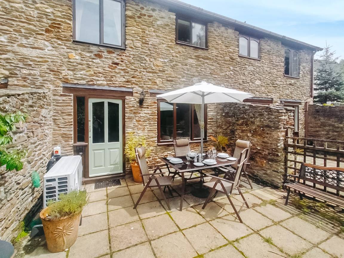 Cottage ∙ 2 Bedrooms ∙ 4 Guests - Totnes