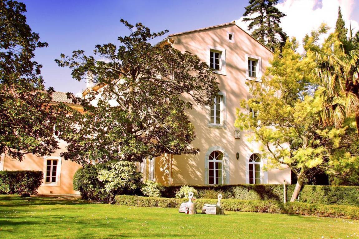 Gîte ∙ 5 Chambres ∙ 10 Personnes - Sigean