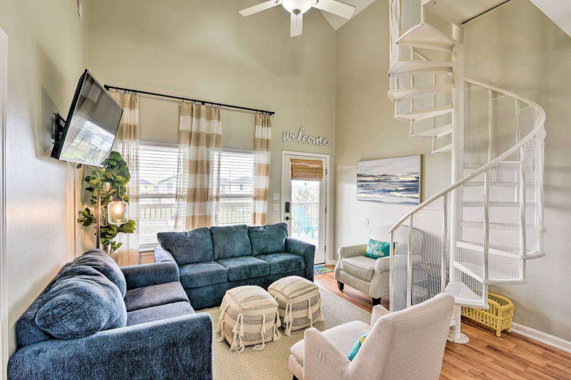 111 M² House ∙ 4 Bedrooms ∙ 12 Guests - Galveston, TX