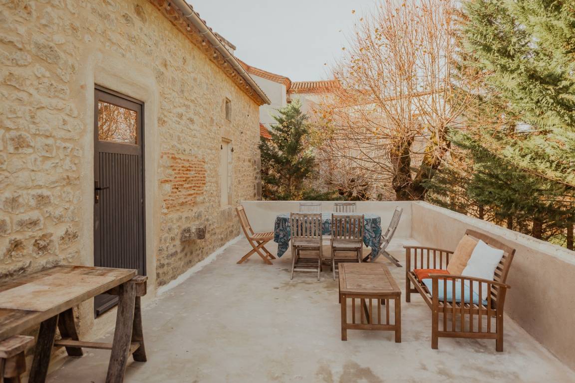 70 M² Cottage ∙ 2 Bedrooms ∙ 5 Guests - Lot