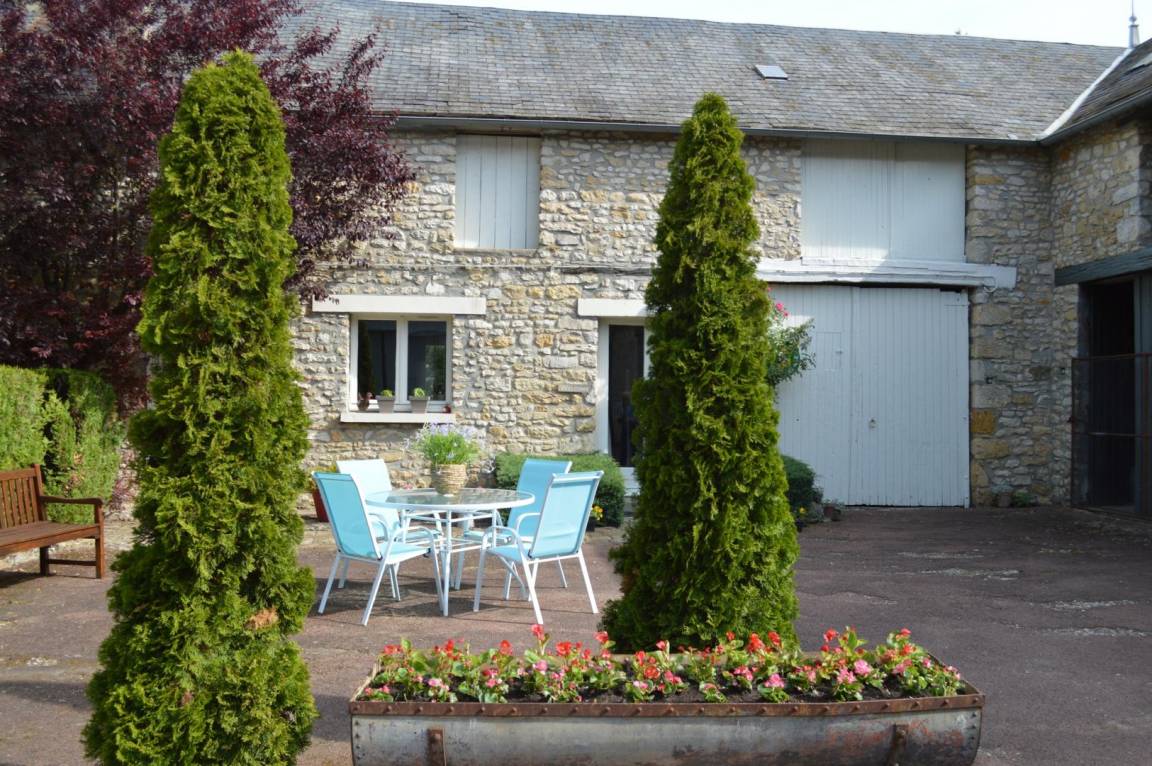75 M² Gîte ∙ 2 Chambres ∙ 4 Personnes - Malesherbes