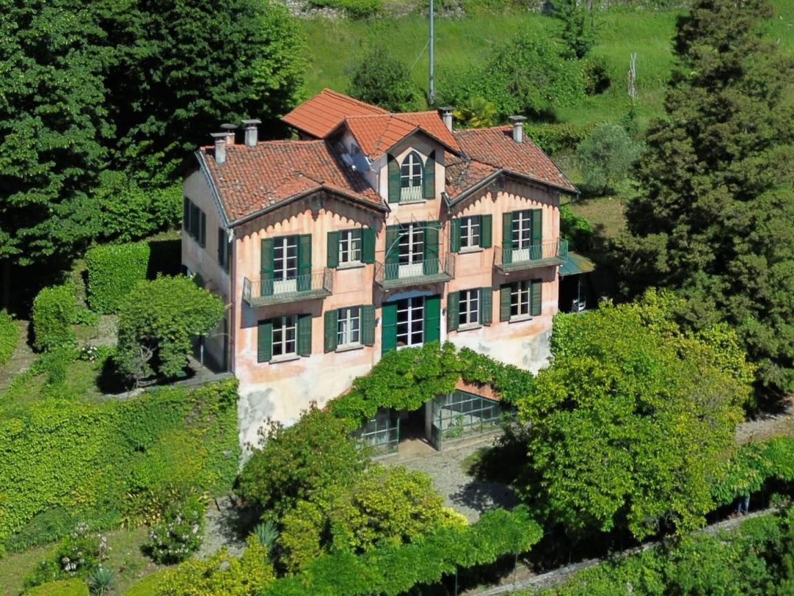 300 M² Ferienhaus ∙ 5 Schlafzimmer ∙ 8 Gäste - Ghiffa