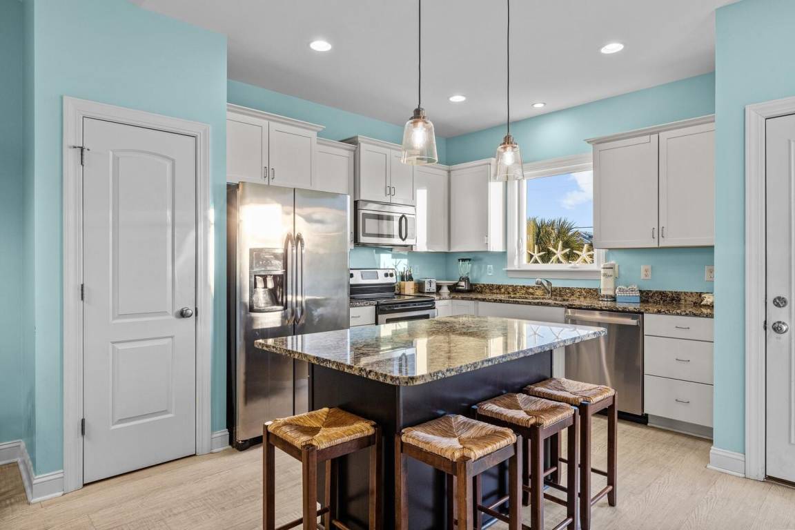 House ∙ 4 Bedrooms ∙ 8 Guests - Atlantic Beach, NC