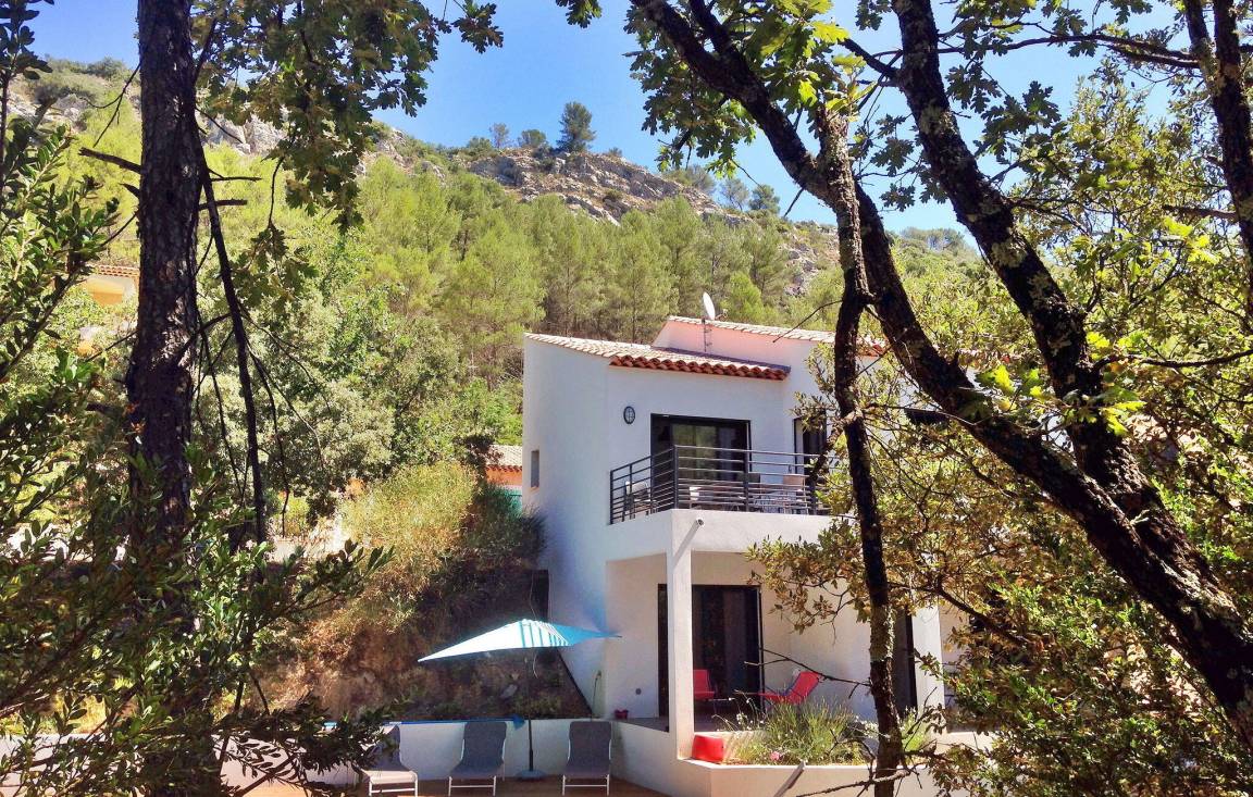 120 M² Ferienhaus ∙ 3 Schlafzimmer ∙ 4 Gäste - Carcès