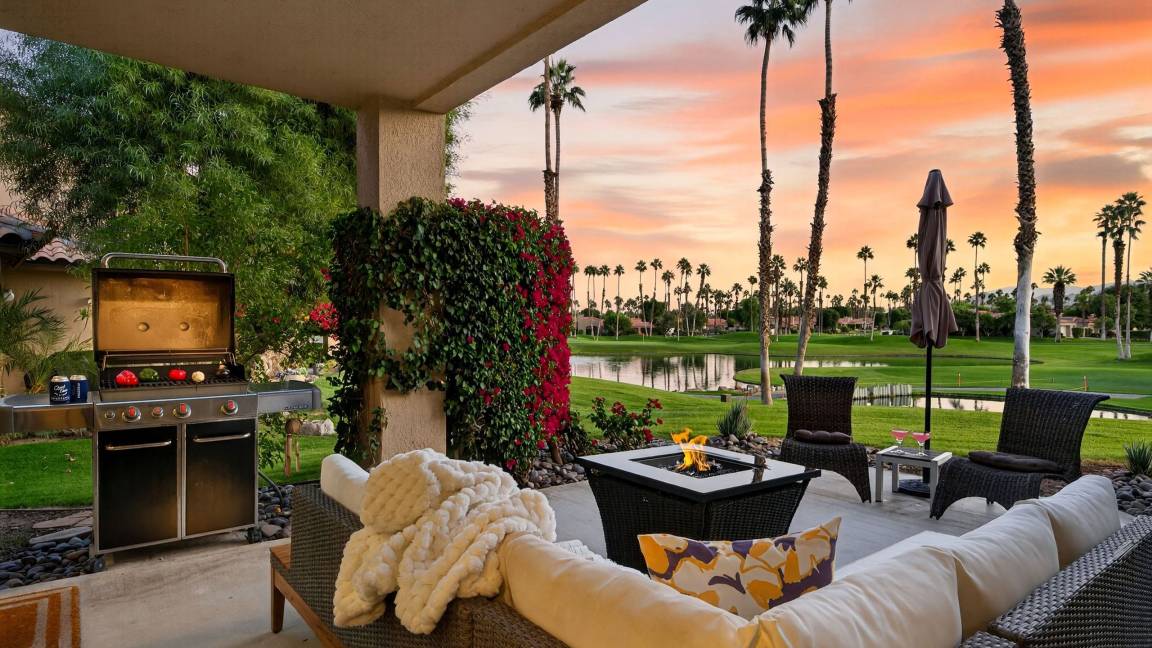 121 M² House ∙ 2 Bedrooms ∙ 4 Guests - Palm Desert, CA