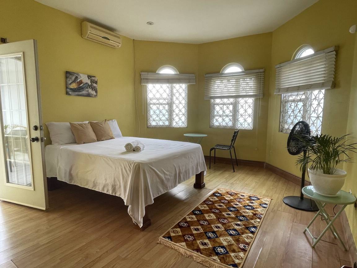 70 M² House ∙ 1 Bedroom ∙ 2 Guests - Montego Bay