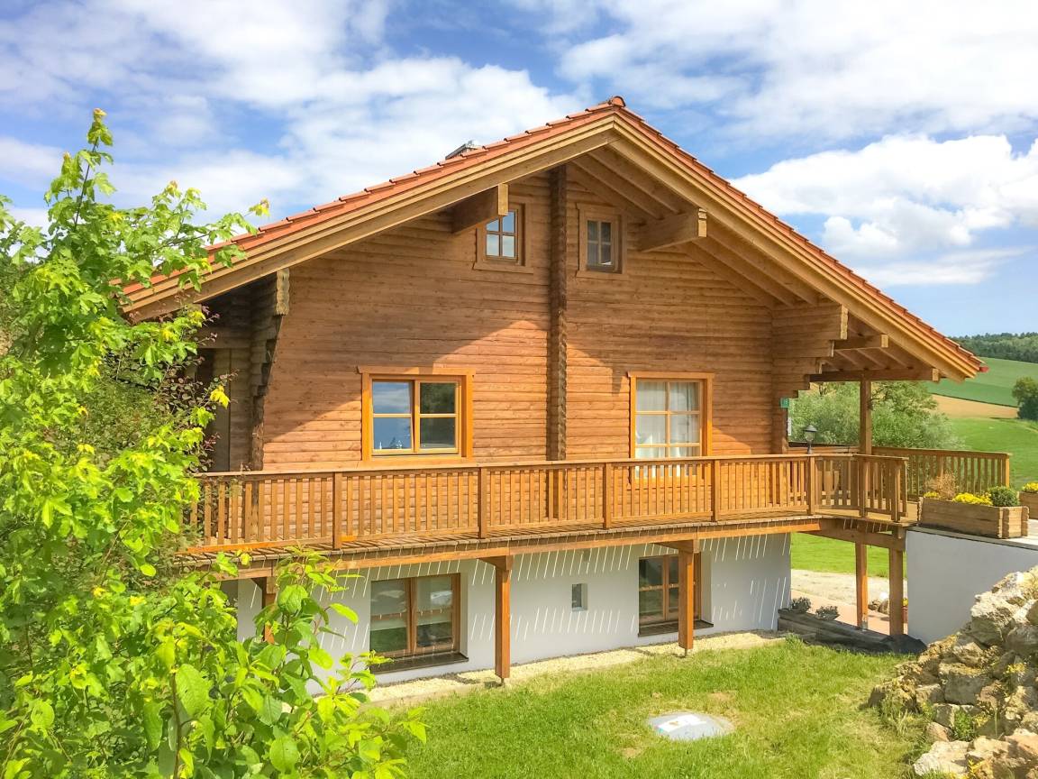 80 M² Ferienwohnung ∙ 2 Schlafzimmer ∙ 4 Gäste - Bad Birnbach